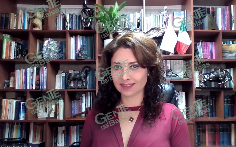Participa Yurisha Andrade en REVISTA Der-Hechos | Gente del Balsas